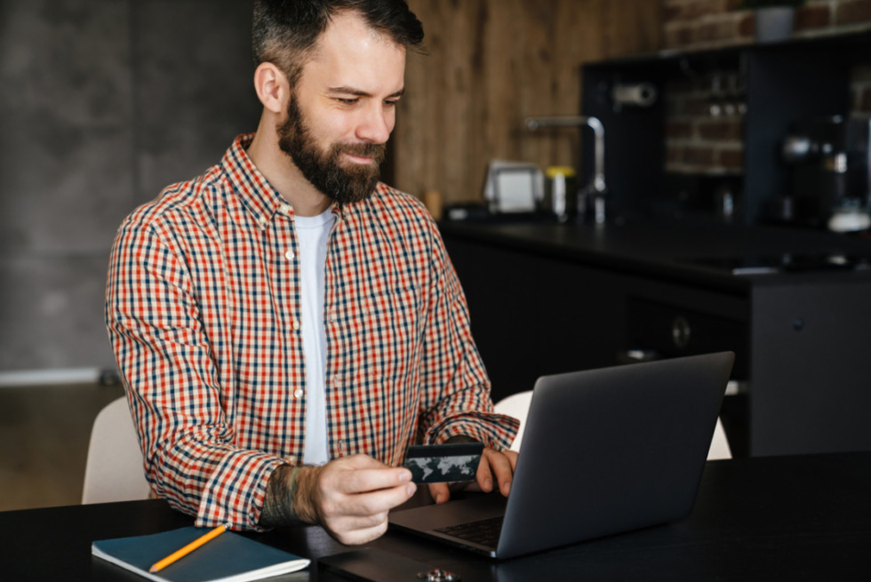 How to pay independent contractors in 2026